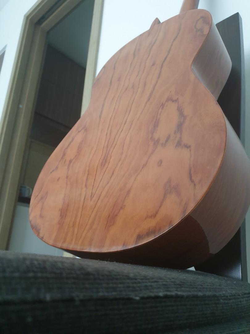 Raimundo model 104B Spanish Beginners 6 string Guitar with extras ...