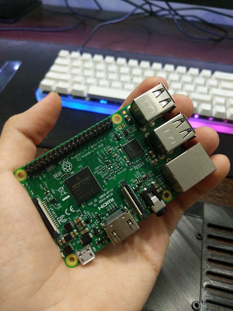 Raspberry Pi 3 Model B v1.2, Mobile Phones & Gadgets, E-Readers on ...