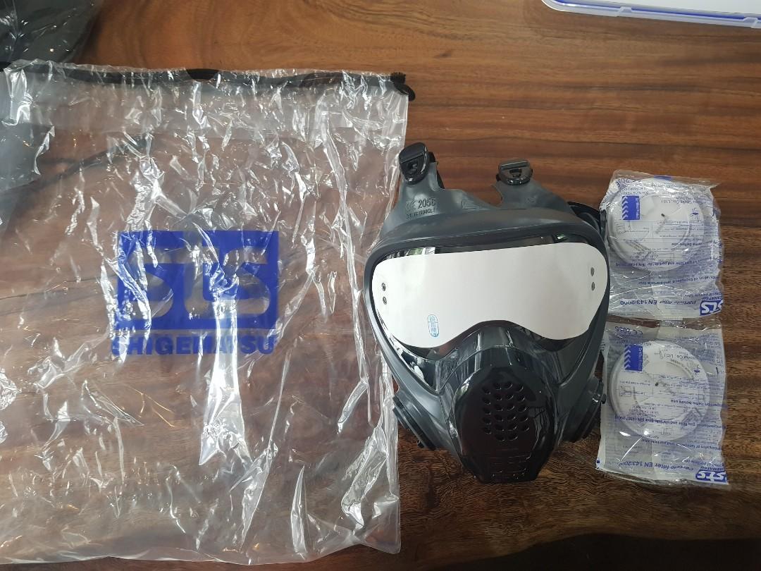 Shigematsu CF01 Full Face Mask Respirator, Commercial & Industrial, Construction Tools ...