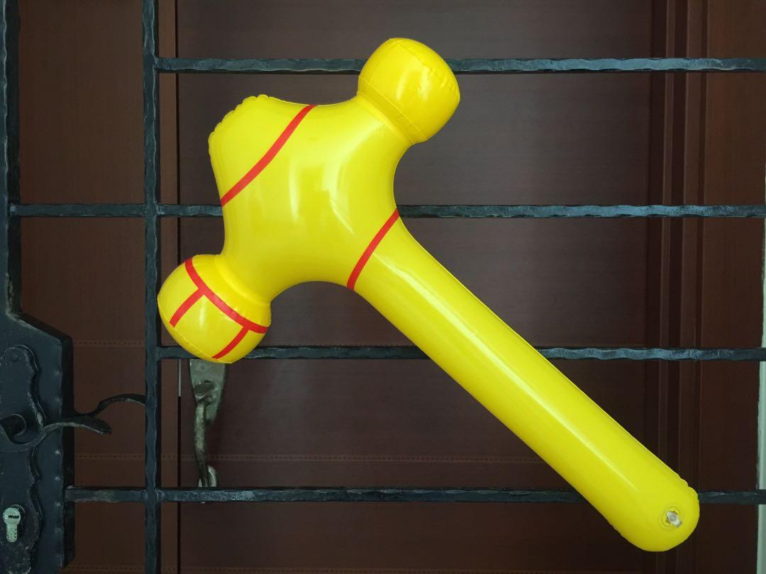 Workers Hammer inflatable, Hobbies & Toys, Stationery & Craft, Craft ...