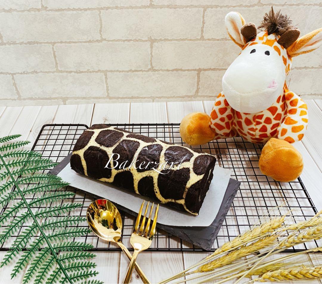 Giraffe Chocolate Vanilla Swiss Roll (L size), Food & Drinks, Homemade ...
