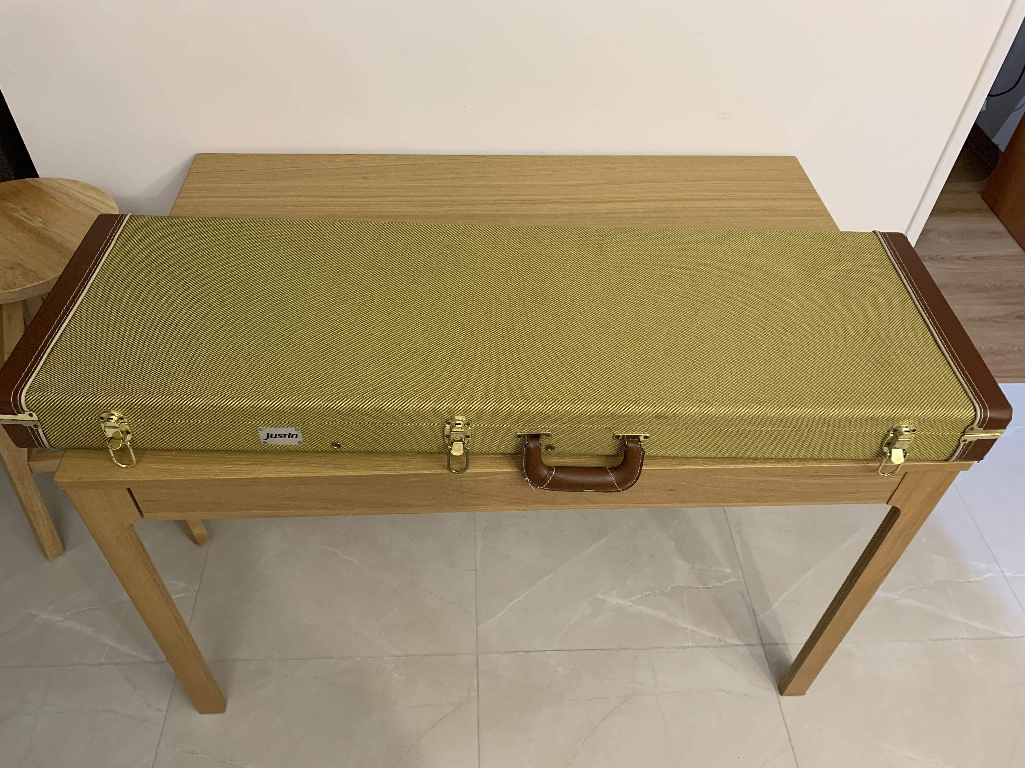 Heavily modded 51p/mm bass /w hardcase, Hobbies & Toys, Music & Media ...