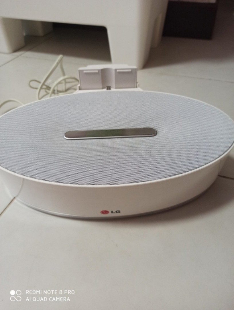 LG Docking Speaker, Audio, Soundbars, Speakers & Amplifiers on Carousell
