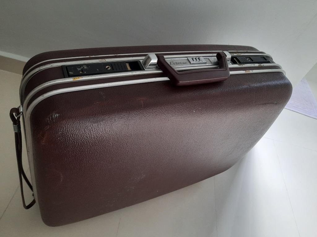 Vintage maroon Echolac luggage, Hobbies & Toys, Memorabilia ...