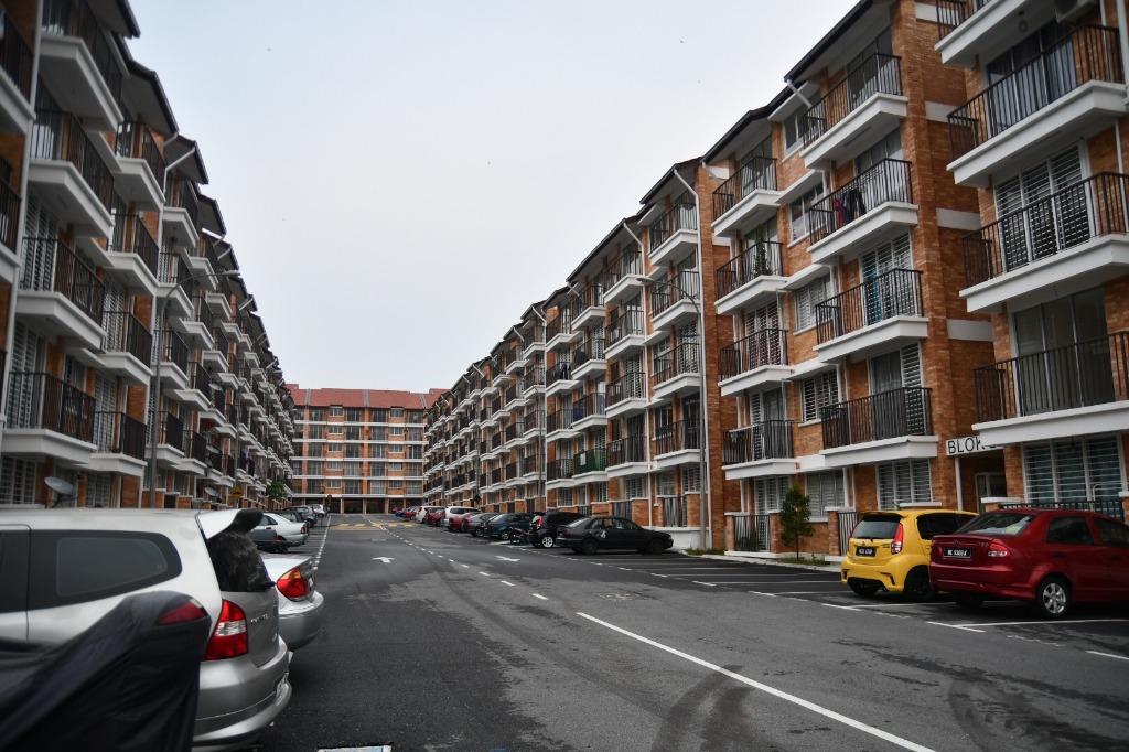 [For RENT] 3R2B Villa Court, GoodView Height, Bandar Sungai Long ...