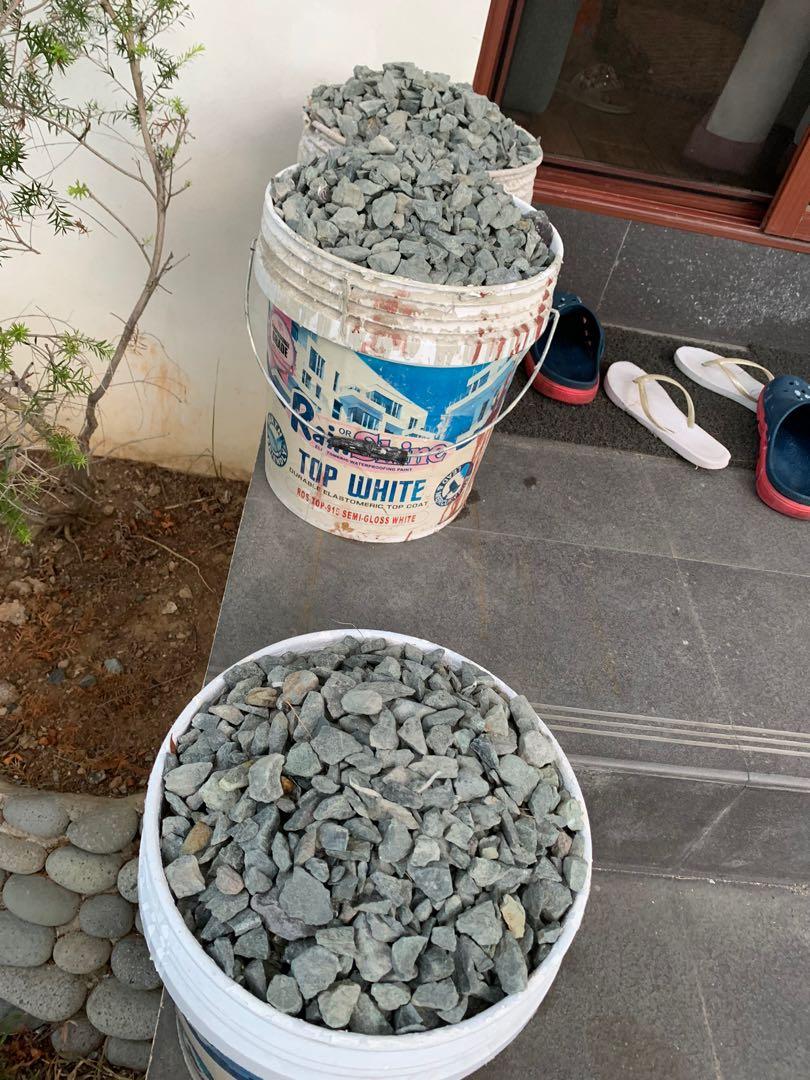 Gravel stones / graba, Commercial & Industrial, Construction & Building ...