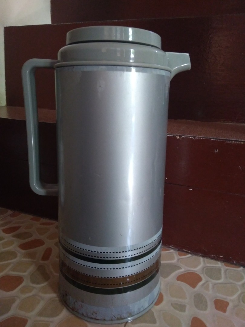 Omega Thermal Vacuum Flask, TV & Home Appliances, Kitchen Appliances ...