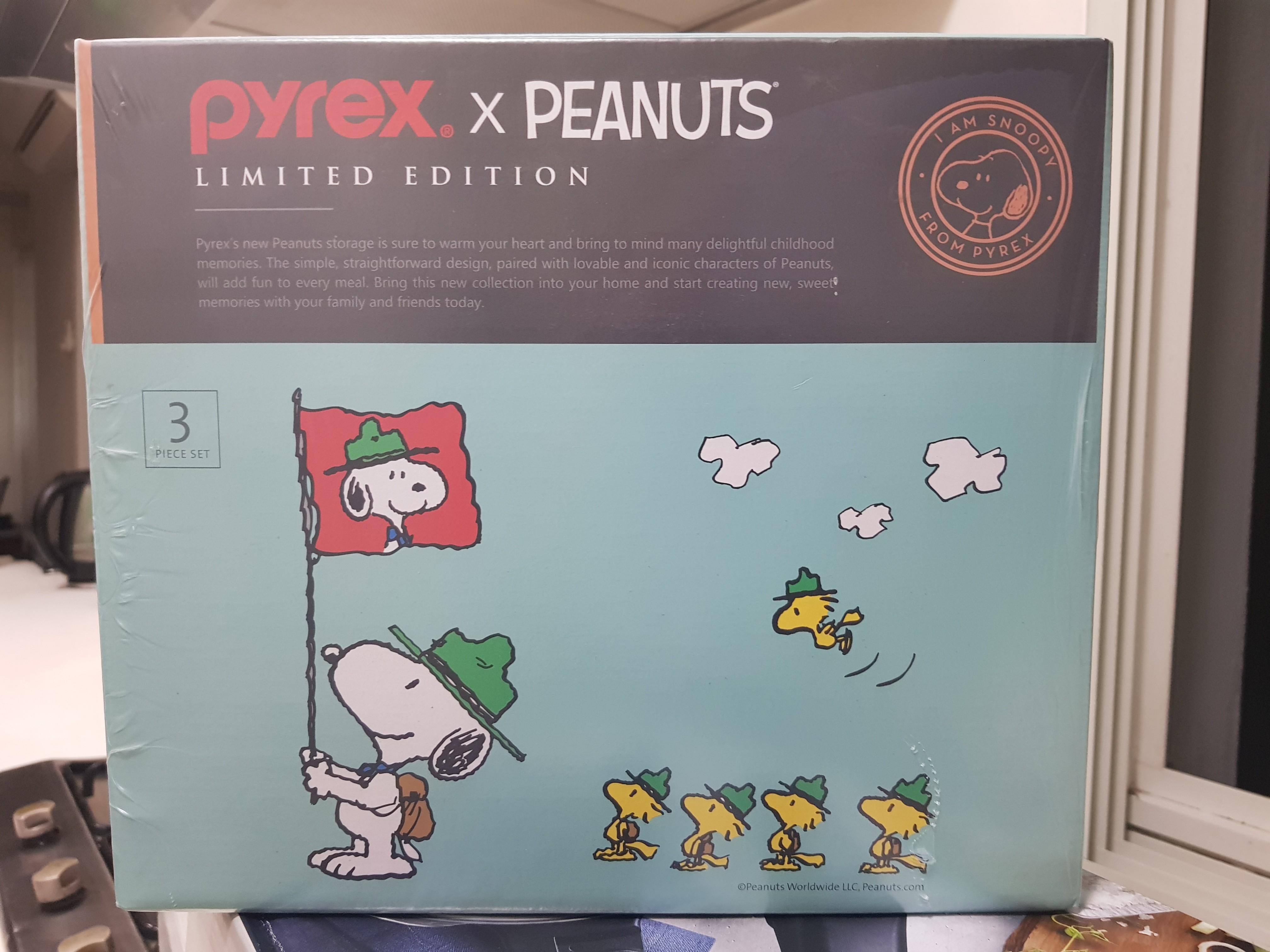 Pyrex Square Glass Storage (510ml) with Cover and Bag - Peanuts ...