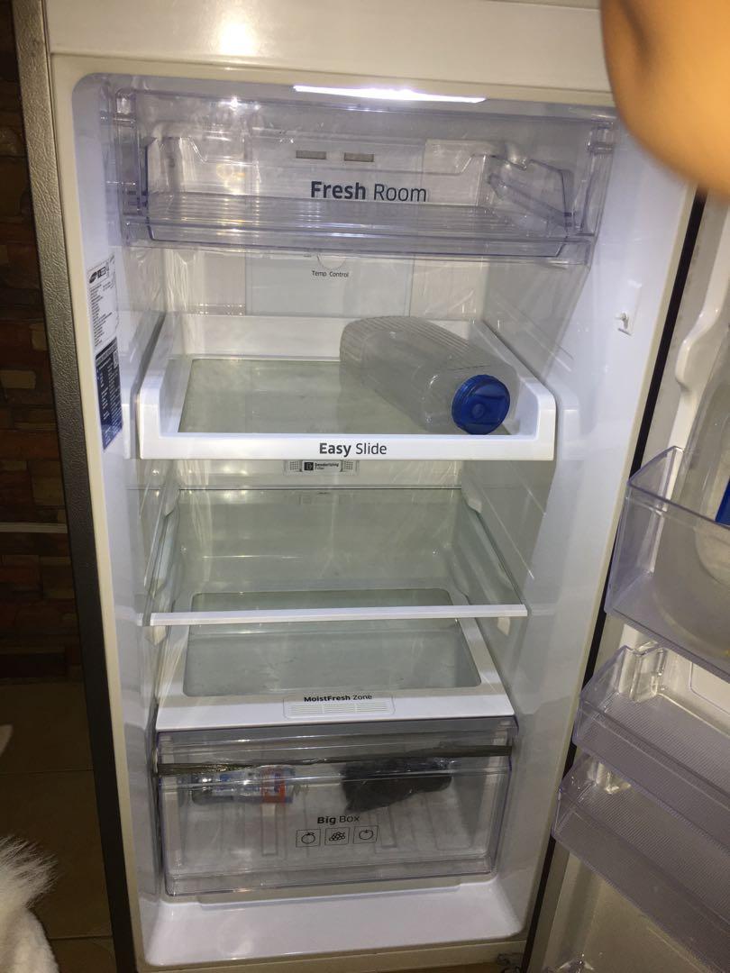 Defective Samsung Inverter Refrigerator (No Frost), TV & Home ...