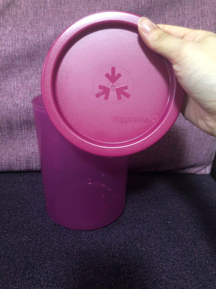 Tupperware container - one-touch junior canister, Furniture & Home ...