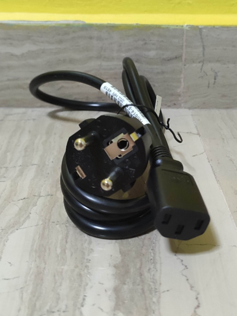 Assorted electricity wires/ Cables, Computers & Tech, Parts ...