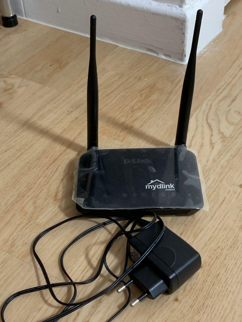 DLINK DIR-605L Access Point Router, Computers & Tech, Parts & Accessories, Networking on Carousell