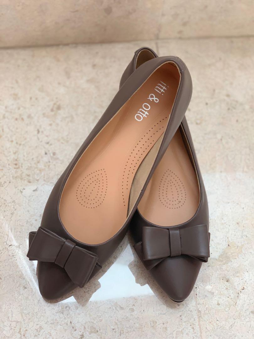 itti & otto work flats, Women's Fashion, Footwear, Flats on Carousell