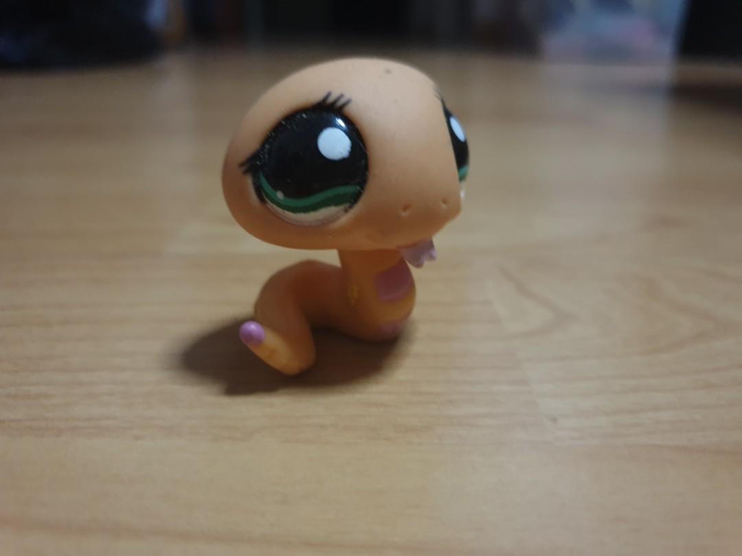 Littlest Pet Shop / lps Snake, Hobbies & Toys, Toys & Games on Carousell