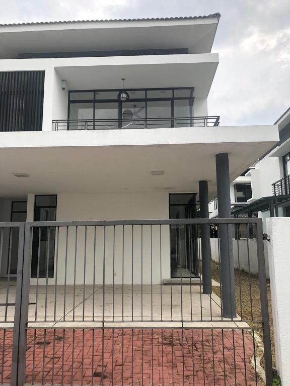 LOW DENSITY Semi D Double Storey Taman Jenderam Harmoni (Harmony Park ...