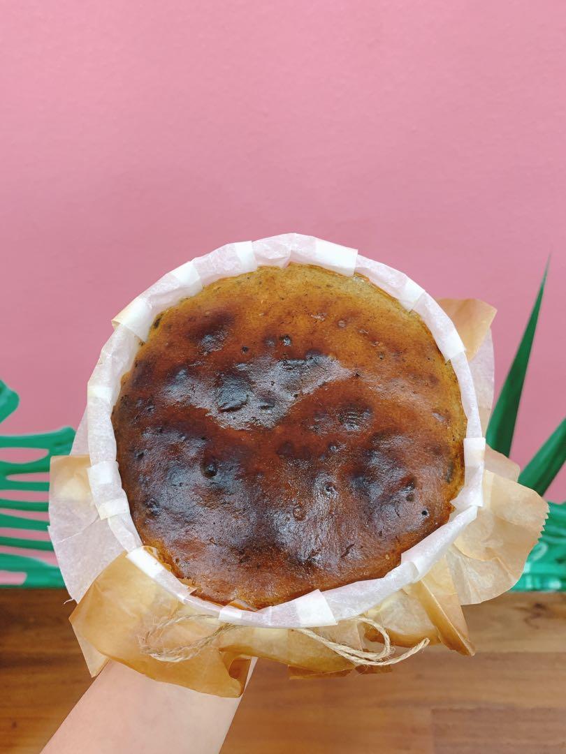 Oreo Basque Burnt Cheesecake, Food & Drinks, Homemade Bakes on Carousell