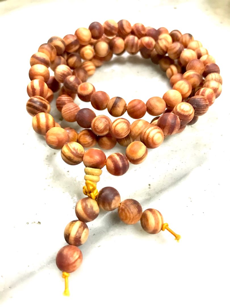 Raja Kayu king of wood Mala Necklace, Men's Fashion, Watches ...