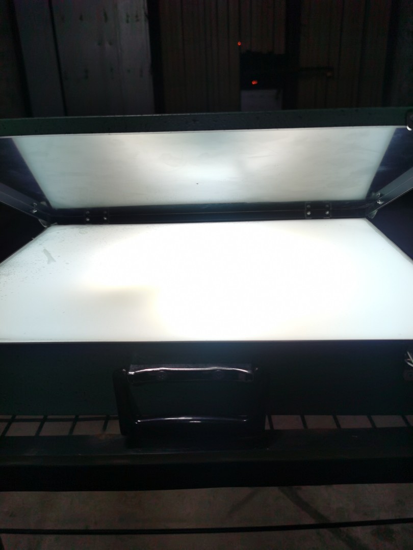 Vintage light box, Hobbies & Toys, Stationary & Craft, Craft Supplies ...