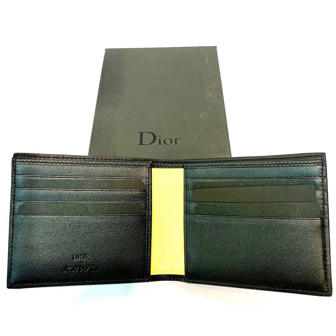 Dior x Kaws Bifold Wallet Yellow Bees Black, 名牌, 手袋及銀包 - Carousell