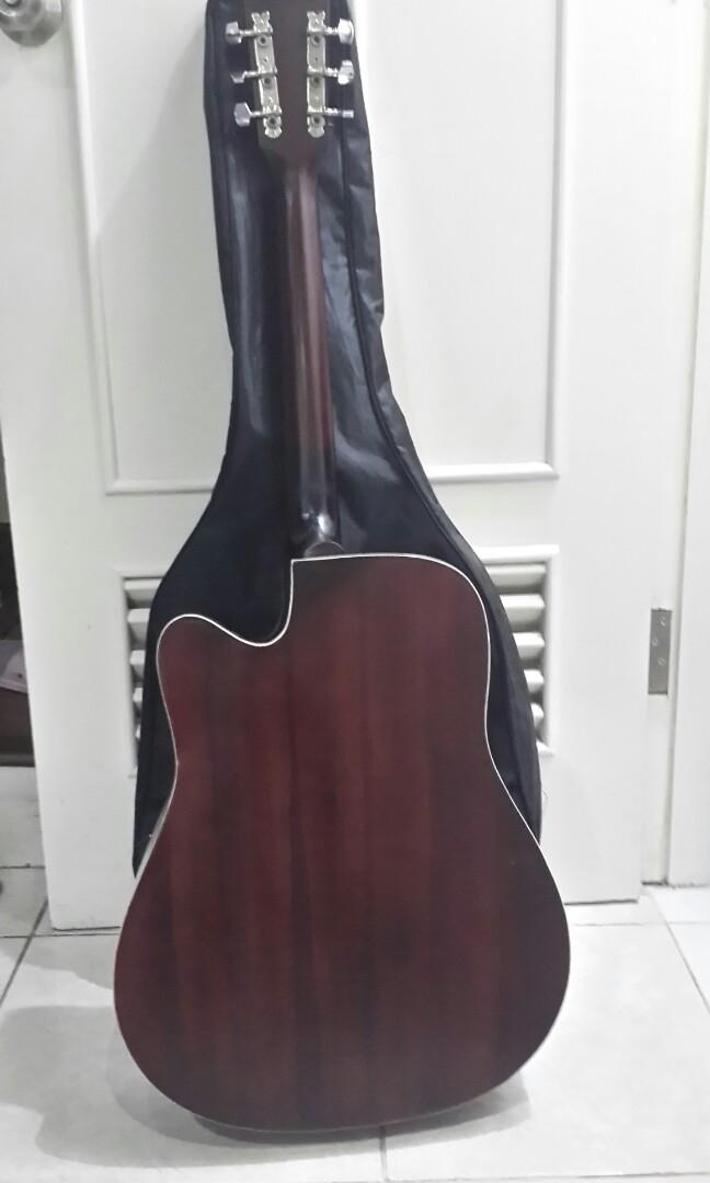 Gitar Akustik Yamaha, Musik & Media, Alat di Carousell