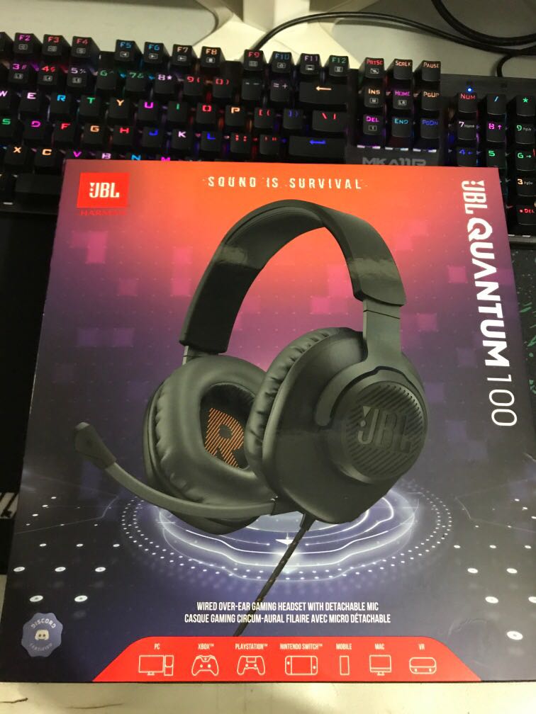 JBL Headphone quantum 100, Audio, Headphones & Headsets on Carousell