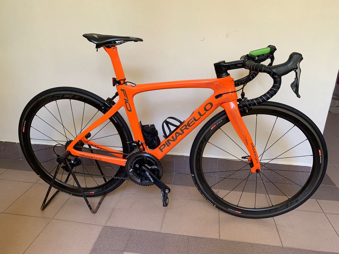 Pinarello F10, Sports Equipment, Bicycles & Parts, Bicycles on Carousell