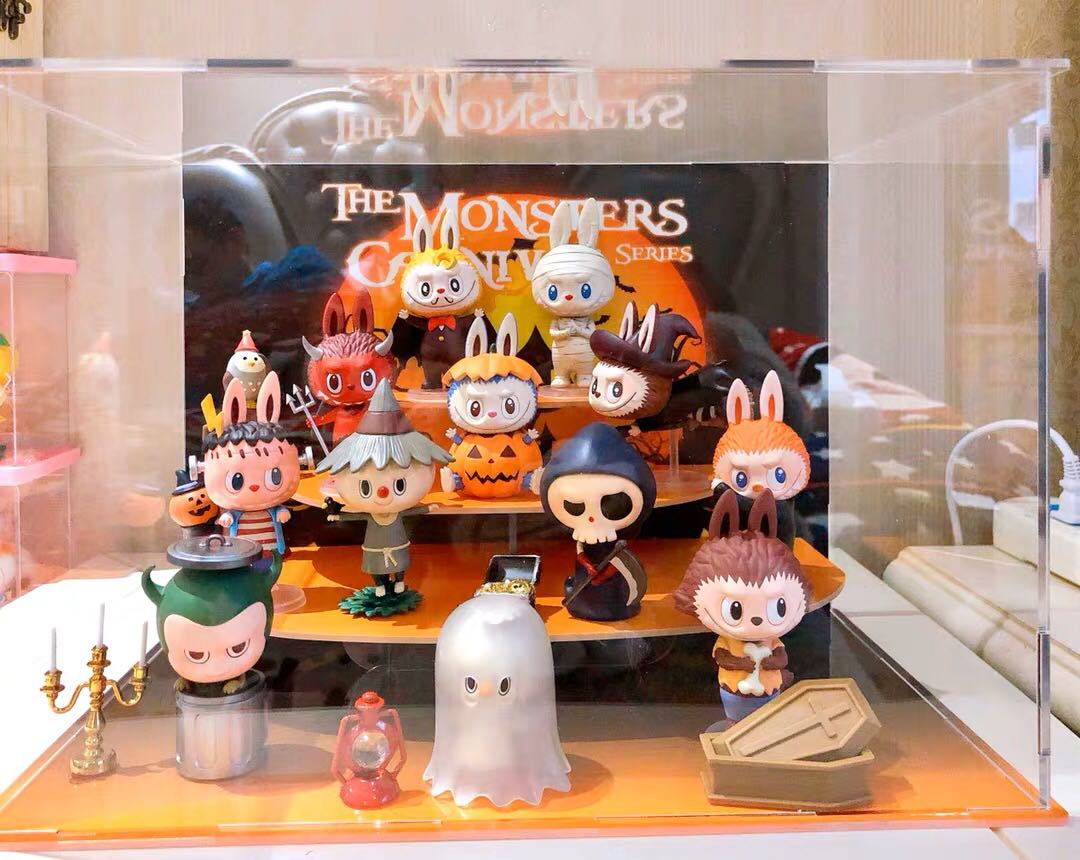 Popmart acrylic display case, Hobbies & Toys, Toys & Games on Carousell