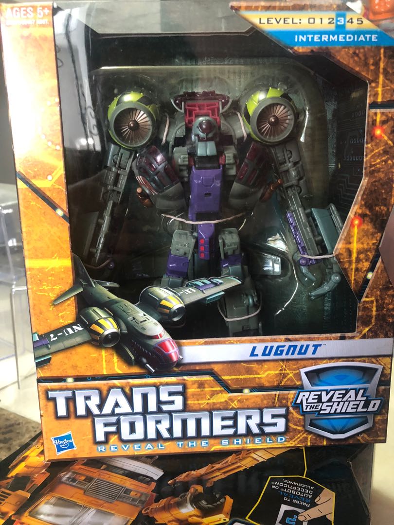 Transformers Reveal the shield, Hobbies & Toys, Toys & Games on Carousell