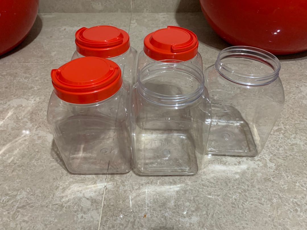 Used Plastic Containers, Pet Supplies, Homes & Other Pet Accessories on ...