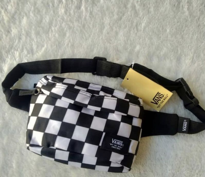VANS CHECKERBOARD WAIST BAG, Fesyen Pria, Tas & Dompet , Tas Selempang ...