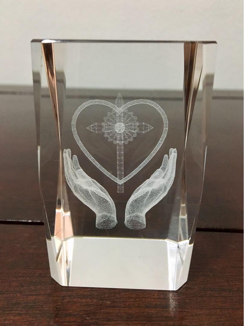 3D Laser Etched Glass Display Art/ Paper Weight, Furniture & Home ...
