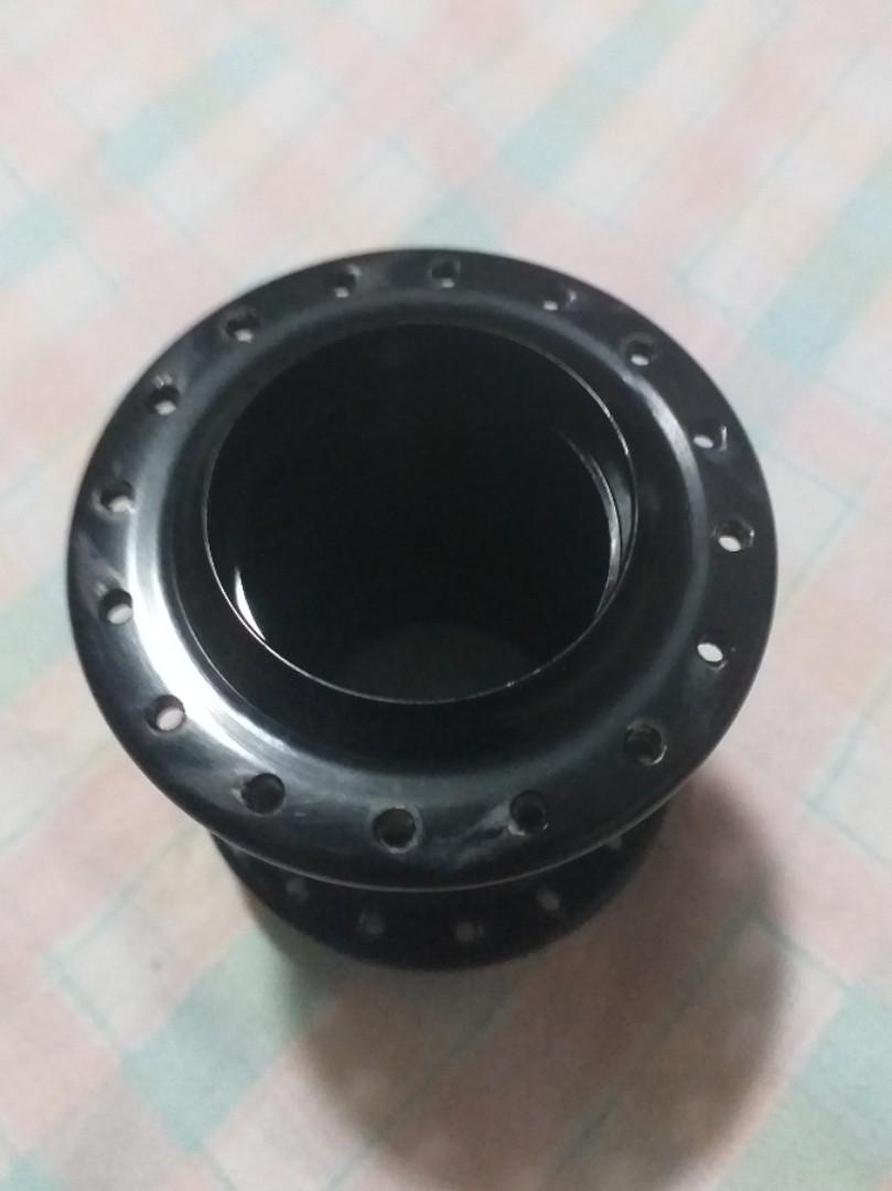 Chris King ISO front hub shell, Sports Equipment, Bicycles & Parts ...