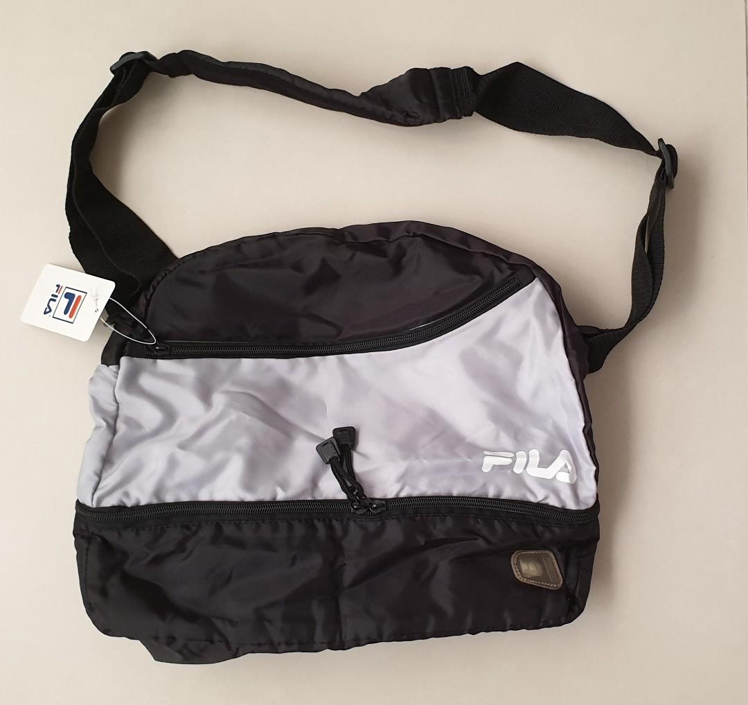 Fila Sports Duffle Bag with shoulder sling and 3 separate compartments ...