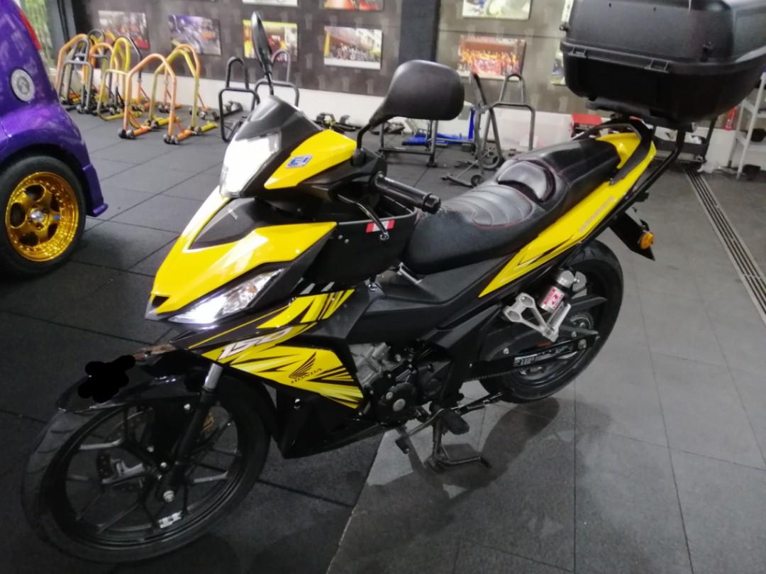 Honda RS 150 (1st model) 2016, Motorbikes on Carousell