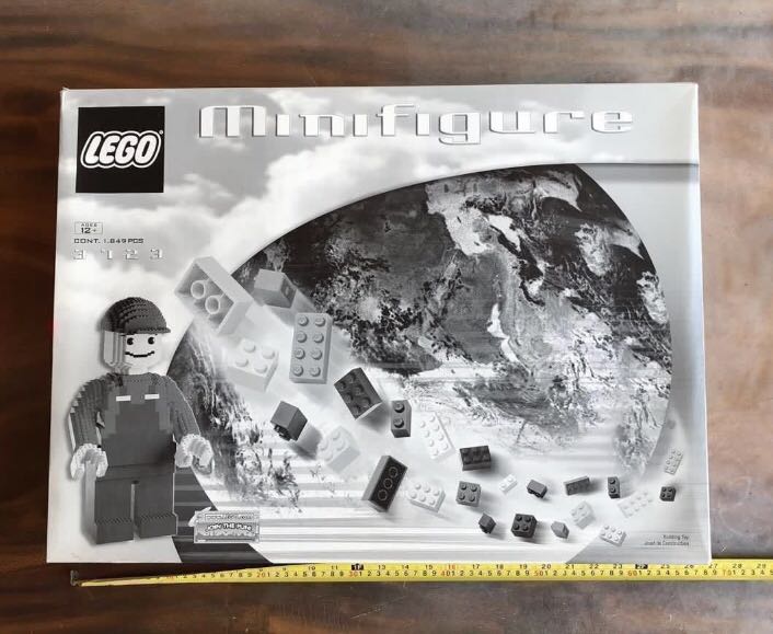 Lego 3723 LEGO Minifigure Sculpture (New), Hobbies & Toys, Toys & Games ...