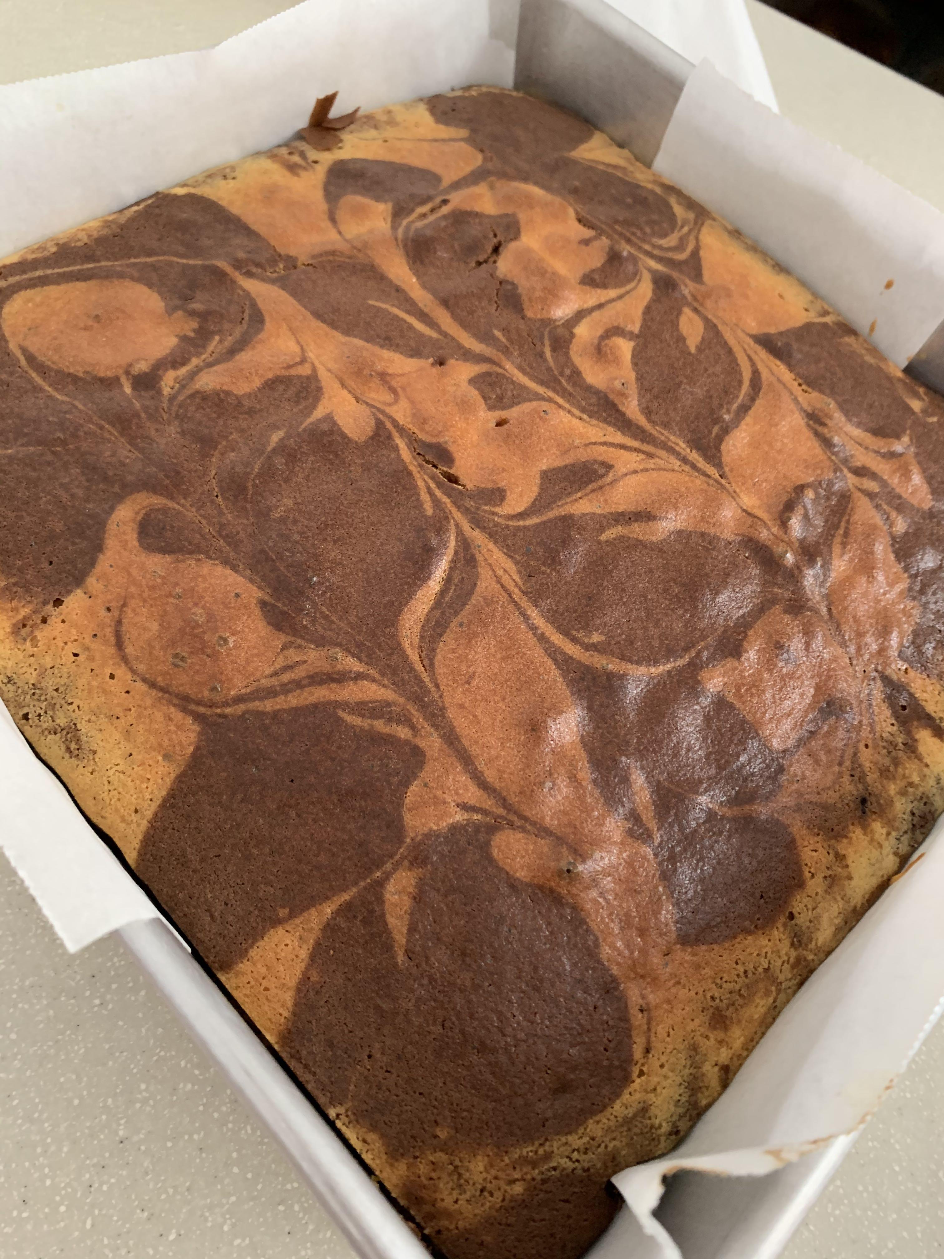 Marble Cake Halal, Food & Drinks, Homemade Bakes on Carousell