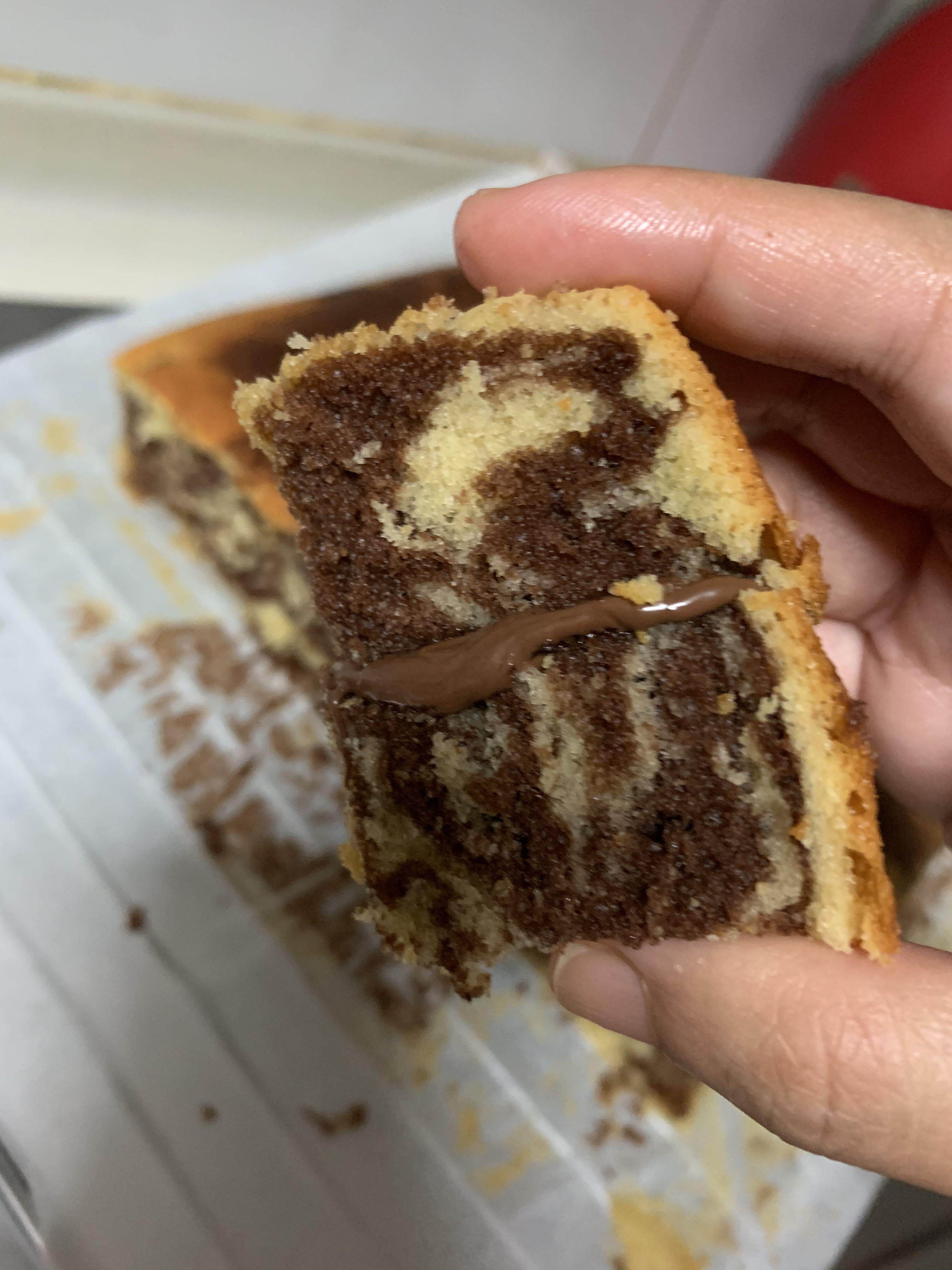 Marble Cake Halal, Food & Drinks, Homemade Bakes on Carousell