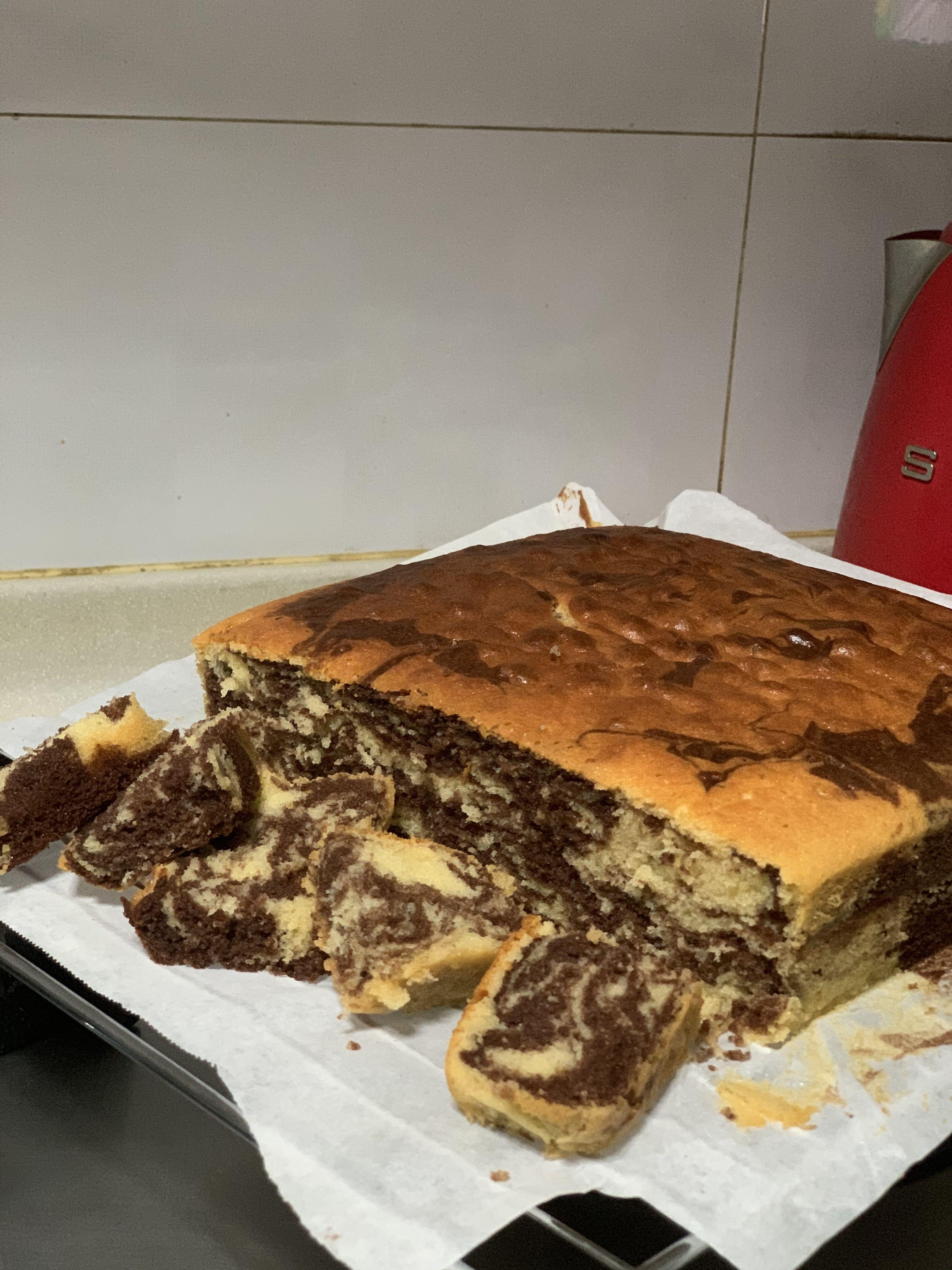 Marble Cake Halal, Food & Drinks, Homemade Bakes on Carousell