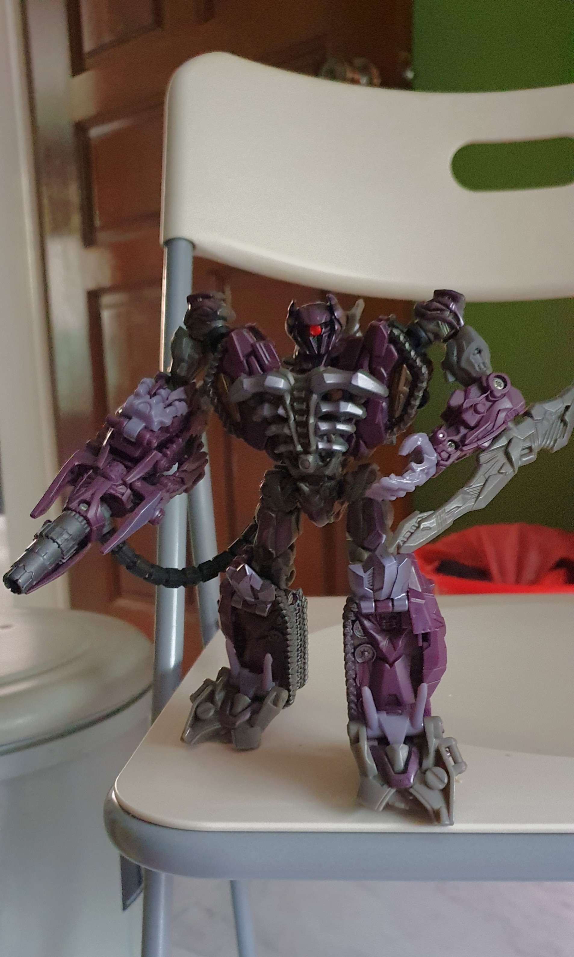 Transformers dotm shockwave voyager class, Hobbies & Toys, Toys & Games ...