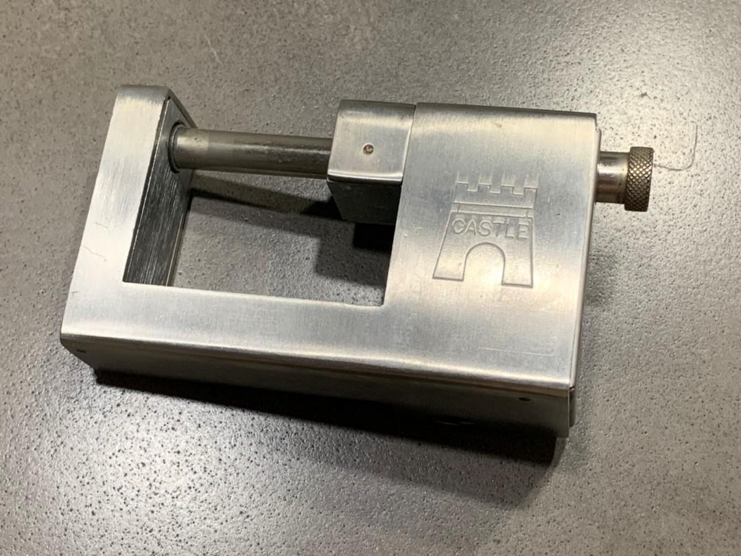 Castle Lock (fits most HDB Gate), Everything Else on Carousell