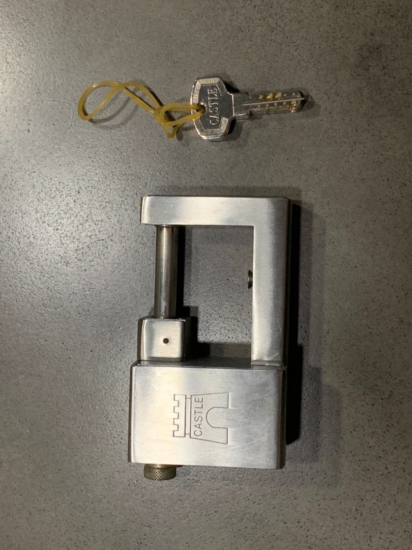 Castle Lock (fits most HDB Gate), Everything Else on Carousell