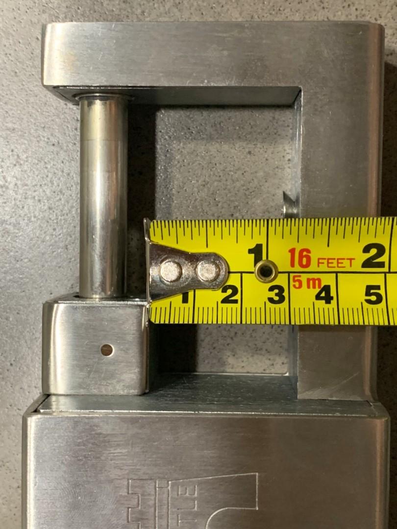 Castle Lock (fits most HDB Gate), Everything Else on Carousell