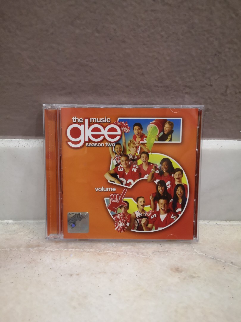 (CD) GLEE THE MUSIC volume 5, Hobbies & Toys, Music & Media, CDs & DVDs ...