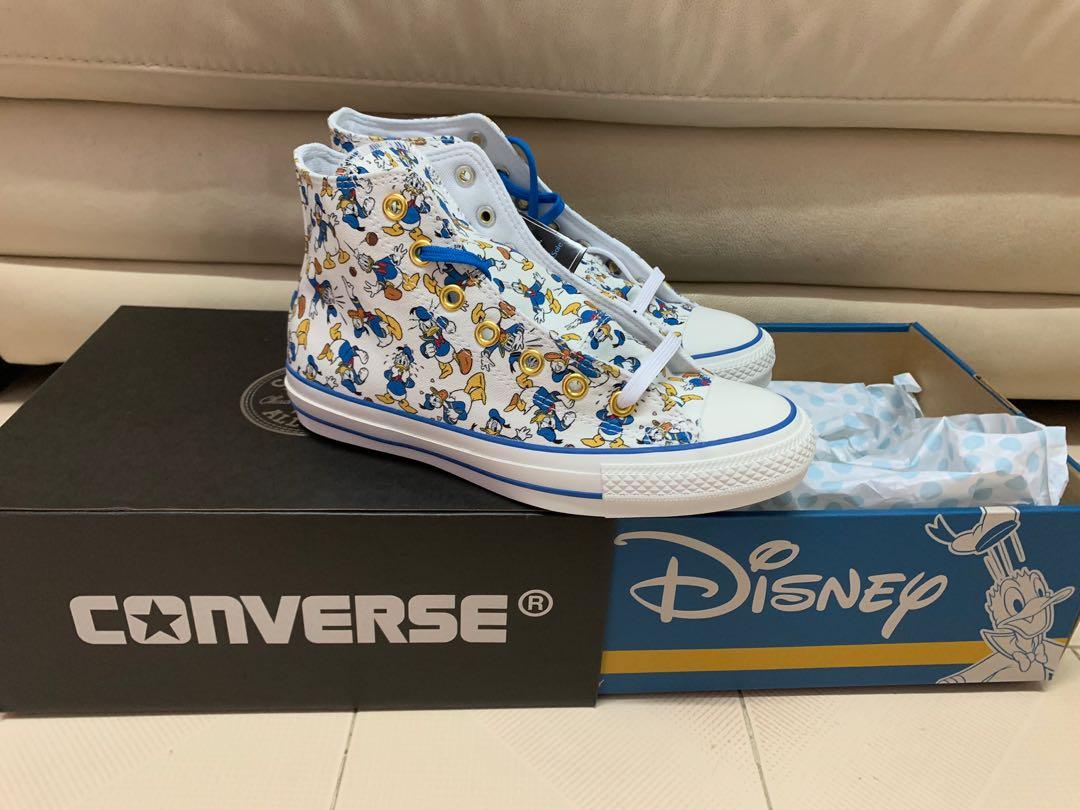 Converse x Donald Duck, 女裝, 鞋, 拖鞋 - Carousell