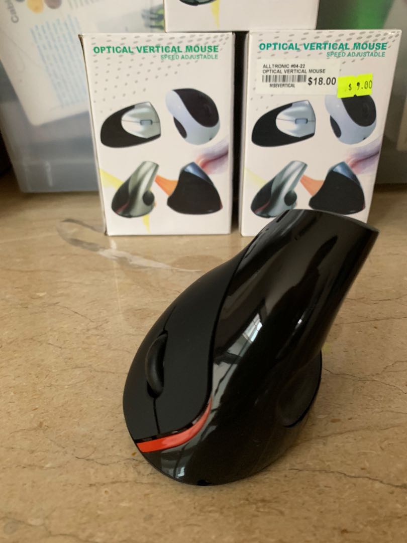 Ergonomic optical vertical mouse, Computers & Tech, Parts & Accessories ...