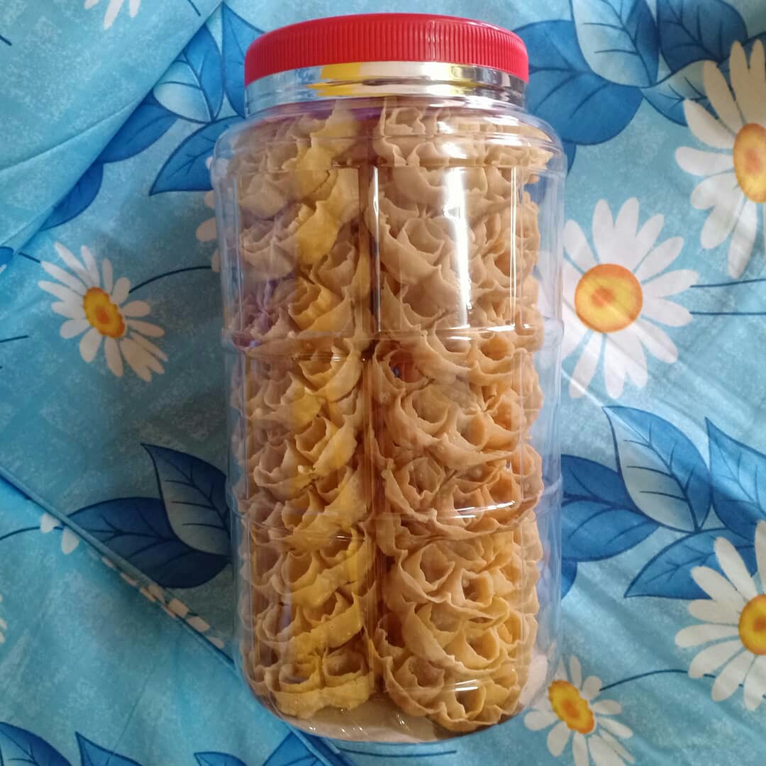 Kuih Goyang / Kuih Loyang / Kuih Ros / Kembang Goyang / Sarang Tebuan ...