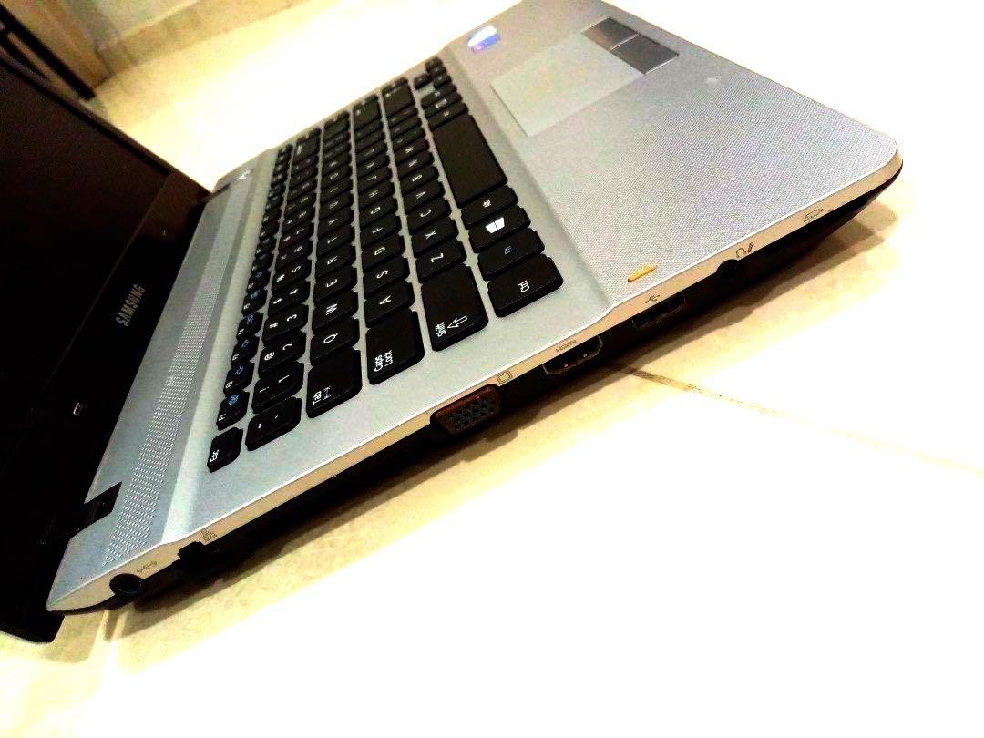 Samsung laptop Intel Pentium CPU 997@1.60GHz 4GB RAM 500GB HDD Windows ...