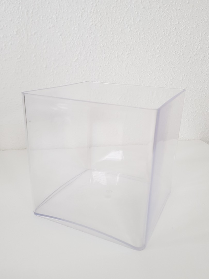 Acrylic Cube Tank, Pet Supplies, For Fish, Fish Tanks on Carousell