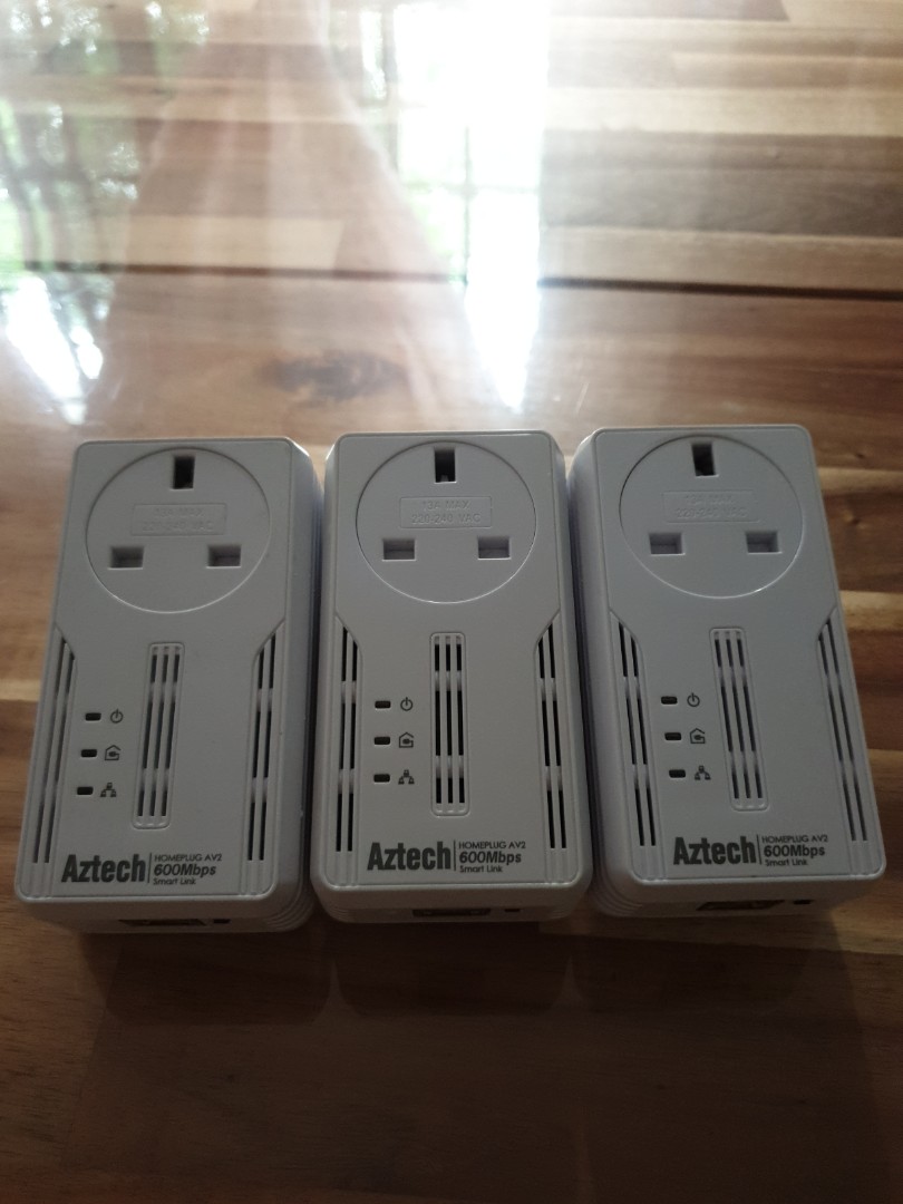 Aztech Homeplug AV2 (600mbps) - set of 3, Computers & Tech, Parts ...