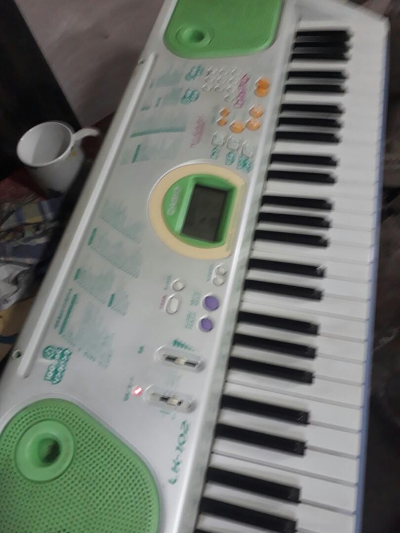 Casio LK-102 Keyboard, Hobbies & Toys, Music & Media, Musical Instruments on Carousell